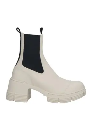 GANNI Simple Chelsea Boots - Nude