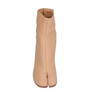 MAISON MARGIELA Round Toe Leather Ankle Boots