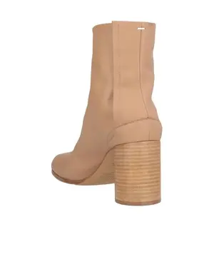 MAISON MARGIELA Round Toe Leather Ankle Boots