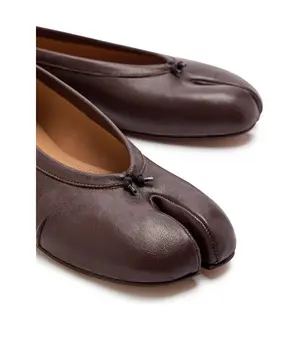 MAISON MARGIELA Solid Colour Leather Ballet Flats