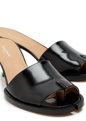MAISON MARGIELA Tabi City Evening 55 Glossed Leather Mules