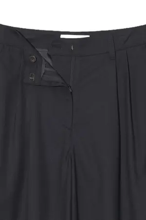 DUNST Pleated Straight-leg Trousers