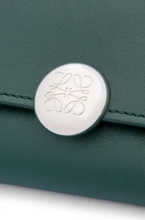 Loewe Pebble Small Vertical Wallet In Shiny Nappa Calfskin