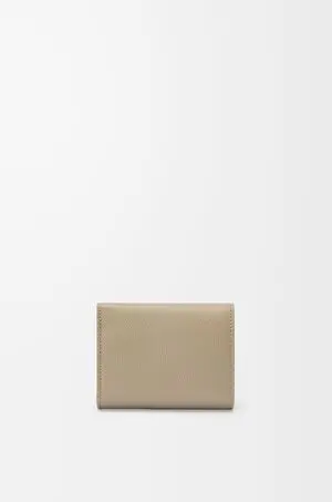 Loewe Pebble Trifold Wallet In Pebble Grain Calfskin