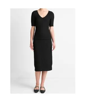 Vince Short Sleeved V-neck T-shirt - Black