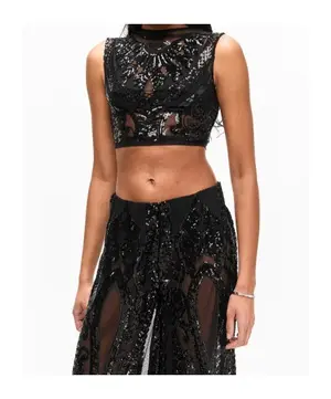 Norma Kamali Nk Sqn Crop Top