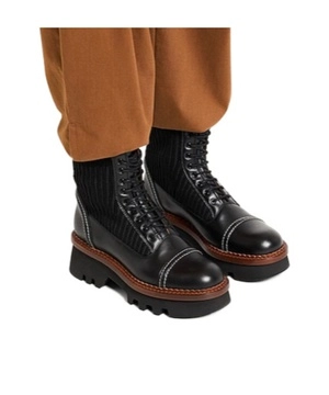 Chloé Minimalist Platform Leather Boots