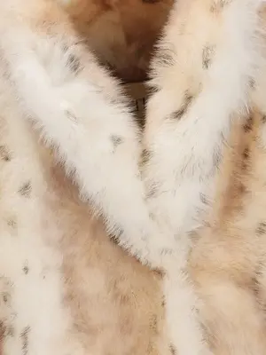 Valentino Garavani Fur Coat With Hook Closure - Beige