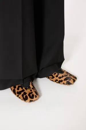 Valentino Garavani Round-toe Casual Shoes