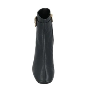 Chloé Minimalist Round-toe Ankle Boots