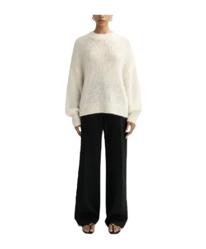 Soft Goat Round-neck Knitted Jumper