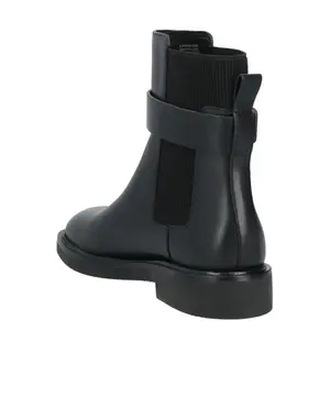 Tory Burch Minimalist Chelsea Boots