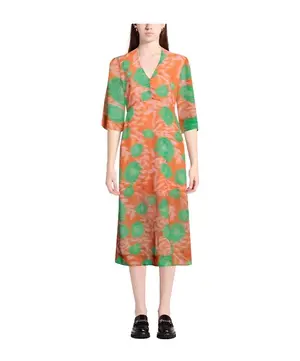 GANNI Flared Crepe Midi Dress With V-neck And 3/4 Sleeves