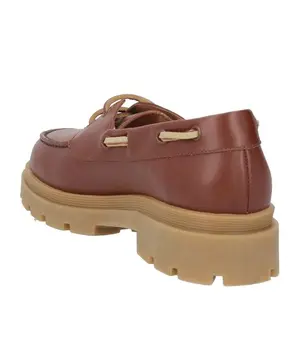 Max Mara Minimalist Leather Boat Shoes
