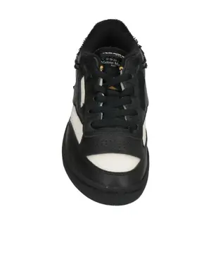 REEBOK X MAISON MARGIELA Minimalist Low-top Sneakers - Black