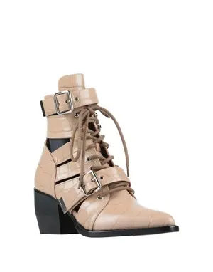 Chloé Minimalist Leather Shoes
