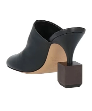 Jacquemus Sculptural Heel Leather Mules