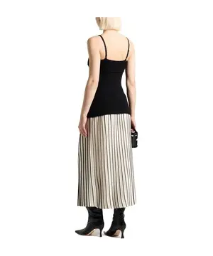 Dolce & Gabbana Sleeveless Solid-colored Knit Top