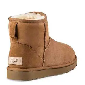 UGG Logo Short Boots