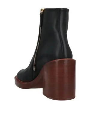 Chloé Minimalist Leather Ankle Boots
