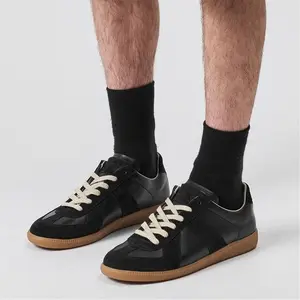 MAISON MARGIELA Low-top Sneakers With Contrast Stitching - Black