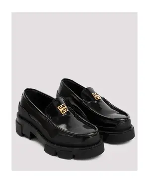 Givenchy Terra Logo Plaque Slip-on Loafers