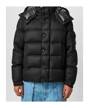 Moncler Vezere Long Sleeve Down Jacket With Hood - Black