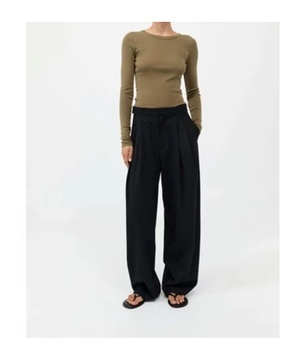 ST. AGNI Wide Leg Pleat Pants
