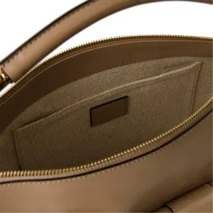 Chloé Leather Camera Bag With Detachable Strap - Black