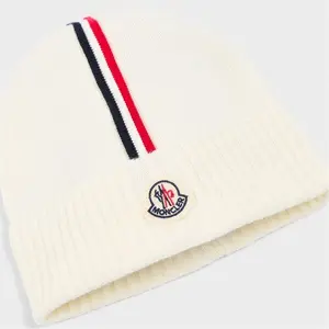 Moncler Ribbed Knit Beanie With Logo Patch - White