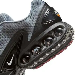 Nike Max Dn Low Top Sneakers - Black