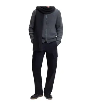 Hugo Boss Ribbed Knit Scarf With Logo Detail