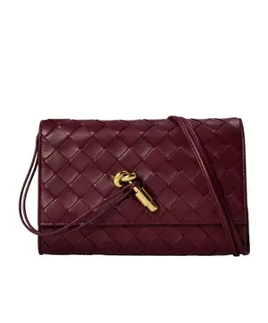 Bottega Veneta Andiamo Slim Wallet On Chain - Black