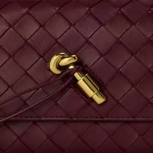 Bottega Veneta Andiamo Slim Wallet On Chain