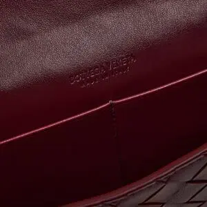 Bottega Veneta Andiamo Slim Wallet On Chain