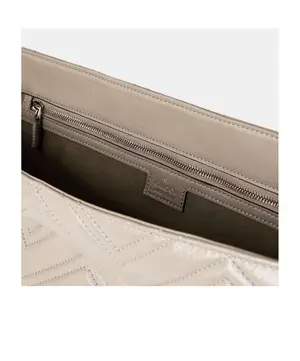 Gucci Solid Color Shoulder Bag