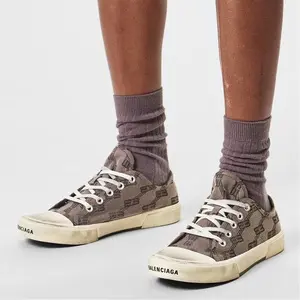 Balenciaga Logo Low-top Sneakers
