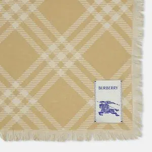 Burberry Logo Details Medium Thickness Scarf - White