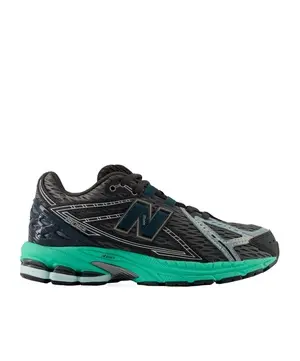 NEW BALANCE Color Block Shoes - Black