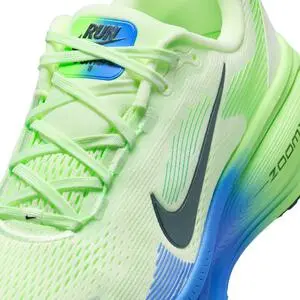 Nike Vomero 18 Running Shoes