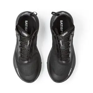 Satisfy Running Sneakers