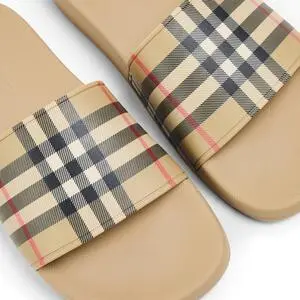 Burberry Checkered Open Toe Flat Slippers - Nude