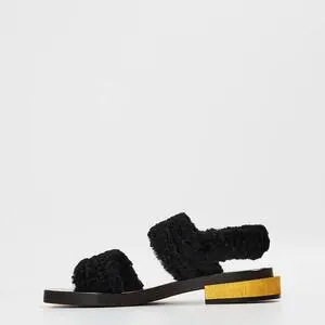 Gucci Low-heeled Sandals With Textured Straps