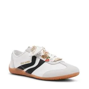 Steve Madden Minimalist Low-top Sneakers