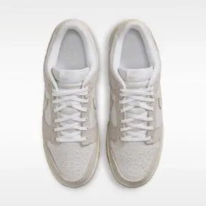 Nike Dunk Low Top Sneakers