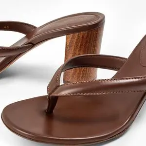GIANVITO ROSSI Flip Flop 70h High Heel Sandals - Brown