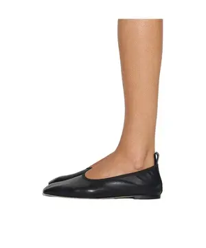AeydĒ Classic Ballet Flats