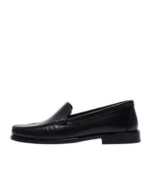 AeydĒ Glossy Slip-on Loafers