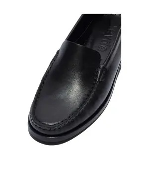 AeydĒ Glossy Slip-on Loafers