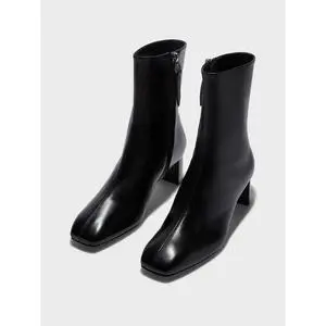AeydĒ Millie Leather Ankle Boots